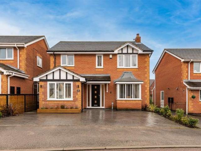 4 Bedroom Detached House