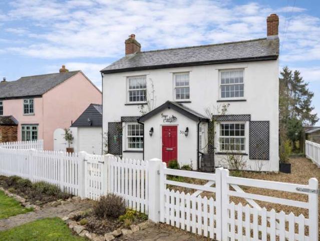 4 Bedroom Detached House