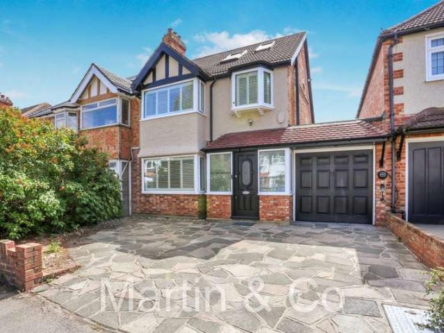 4 Bedroom Detached House