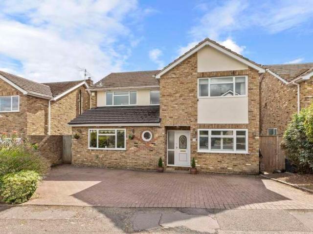 4 Bedroom Detached House