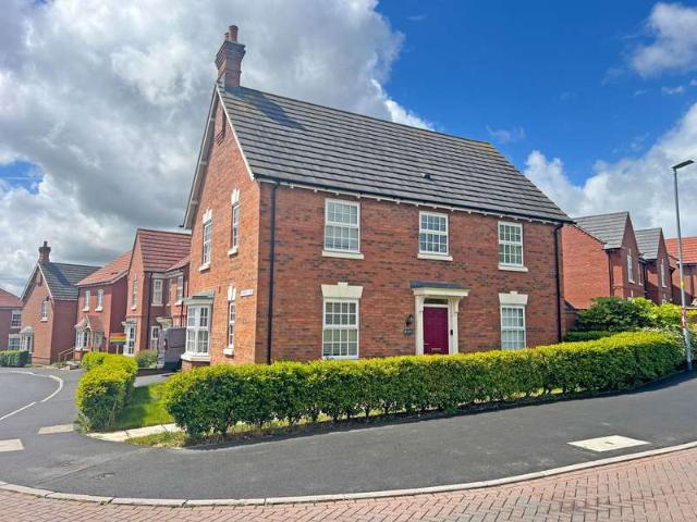 4 Bedroom Detached House