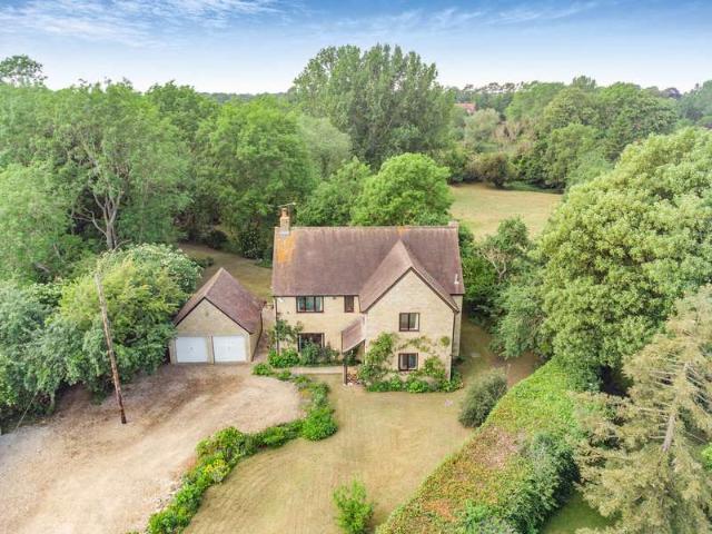 4 Bedroom Detached House