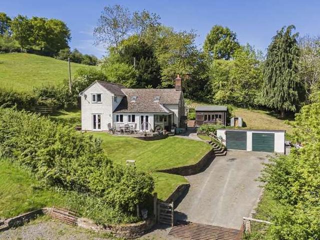 4 Bedroom Detached House