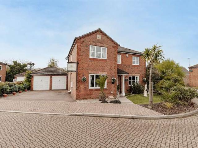 4 Bedroom Detached House