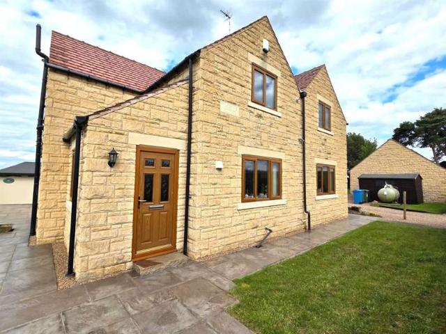 4 Bedroom Detached House