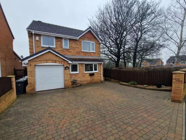 4 Bedroom Detached House