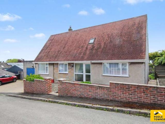 4 Bedroom Detached House