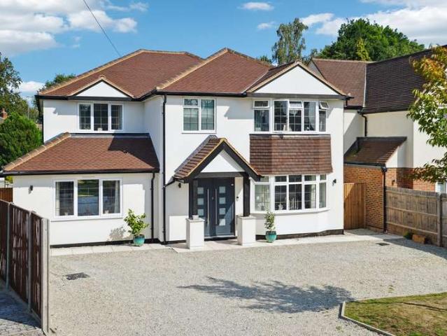 4 Bedroom Detached House