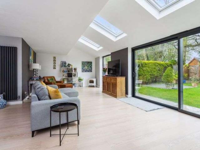 4 Bedroom Detached House