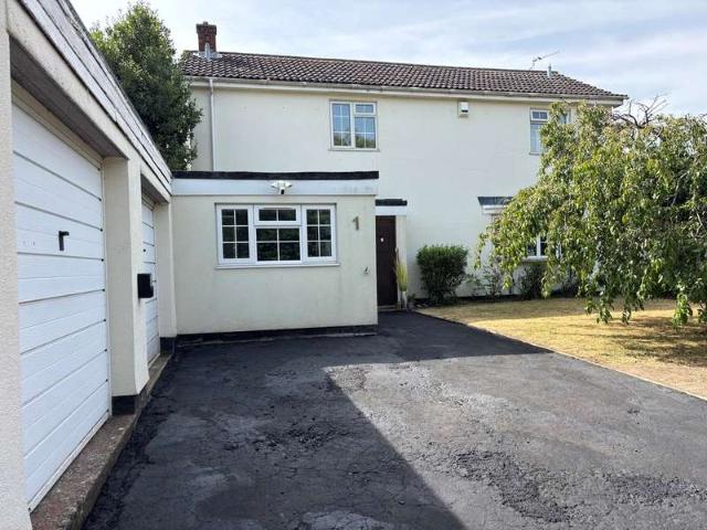4 Bedroom Detached House