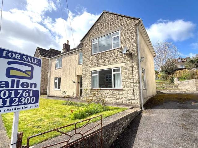 4 Bedroom Detached House
