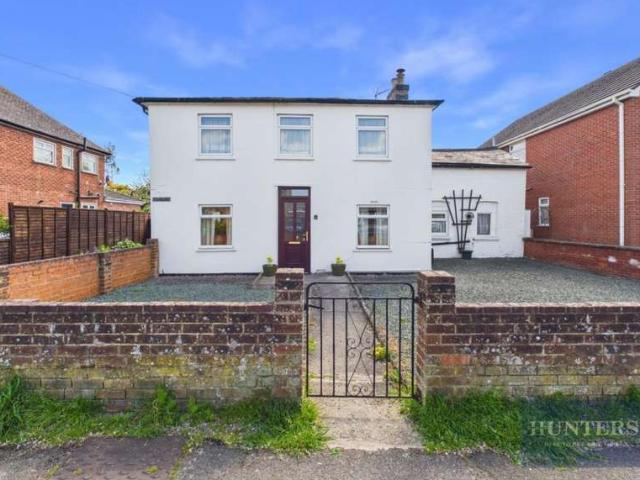 4 Bedroom Detached House