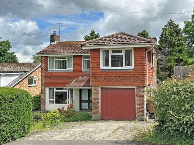 4 Bedroom Detached House
