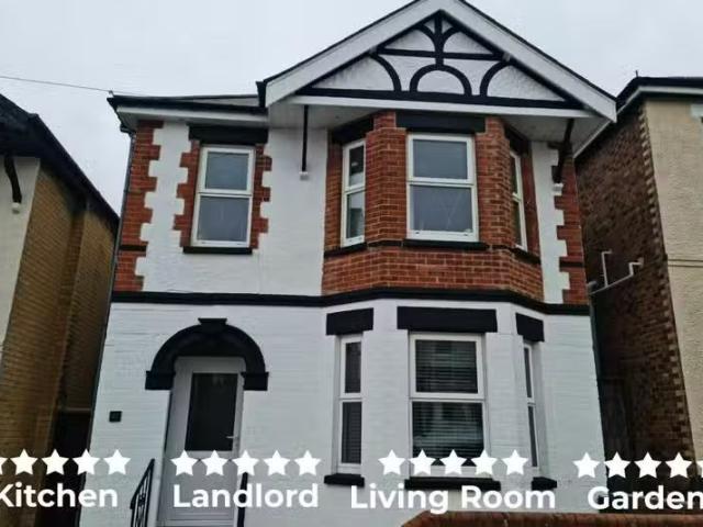 4 bedroom detached house for rent in 4 Bed Student House Framp.