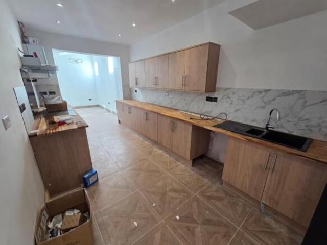 4 bedroom detached house for rent in 4 Bedroom Cyril street M14
