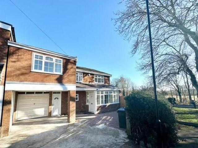 4 Bedroom Detached House For Rent In Coventry
