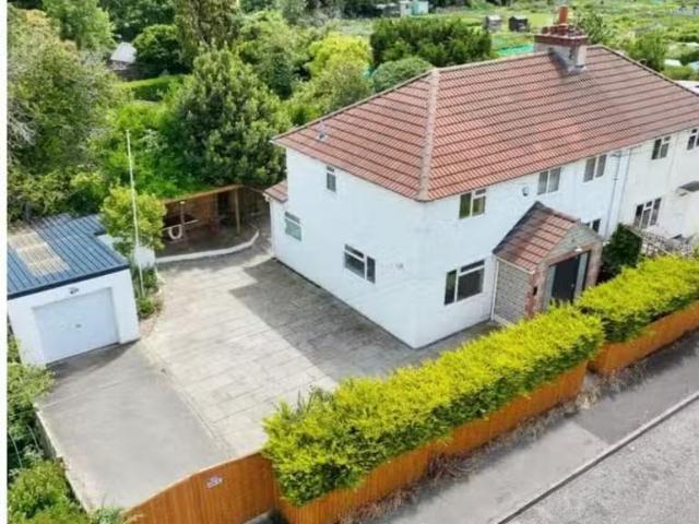 4 bedroom detached house for rent in Comer Road, Cheddar, BS27