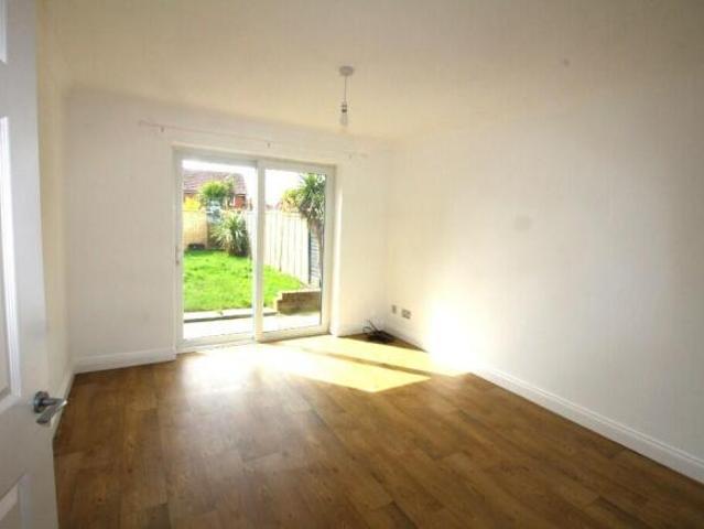 4 bedroom detached house for rent in Catsfield Close, Eastbourne, BN23
