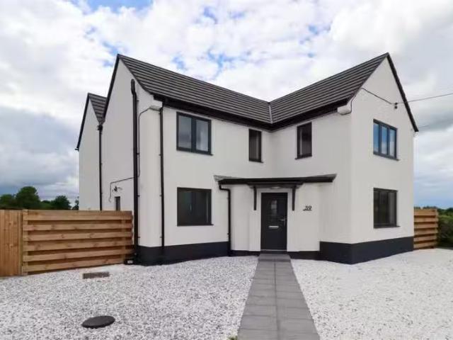 4 bedroom detached house for rent in Camel Road, Littleport, E.