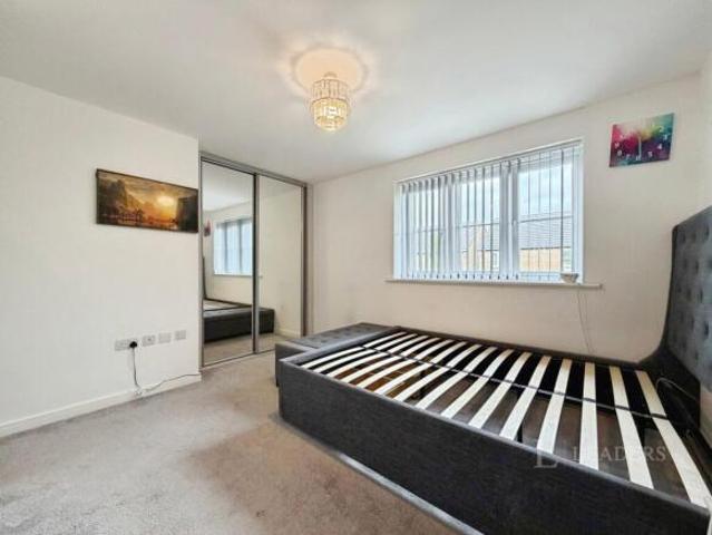 4 bedroom detached house for rent in Celeste Close, NG8