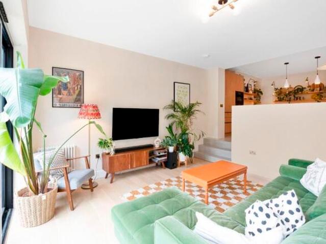 4 bedroom detached house for rent in Craigleith Hill Avenue, Craigleith, Edinburgh, EH4