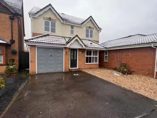 4 bedroom detached house for rent in Cranmoor Green, Pilning.