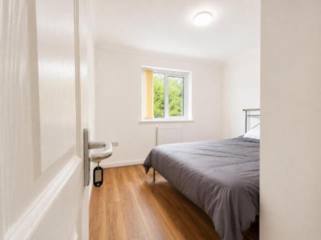 4 bedroom detached house for rent in Crowborough Lane, Milton Keynes, MK7
