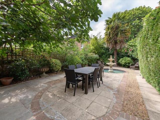 4 bedroom detached house for rent in Aberdeen Place, London NW8
