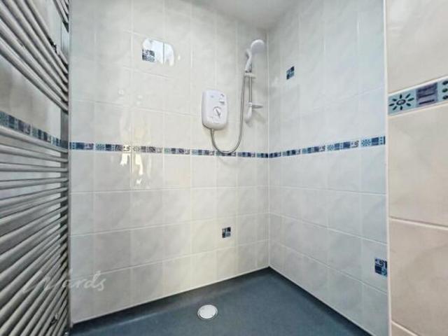 4 bedroom detached house for rent in All Saints Road Tunbridge Wells TN4