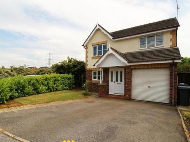 4 Bedroom Detached House For Rent In Armthorpe, Doncaster