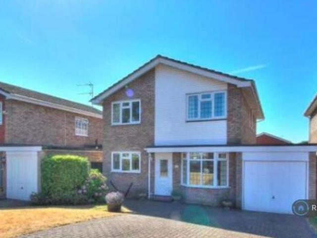 4 Bedroom Detached House For Rent In Ash