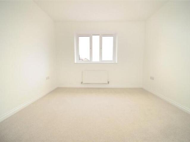 4 bedroom detached house for rent in Attingham Close, Silksworth, Sunderland, SR3