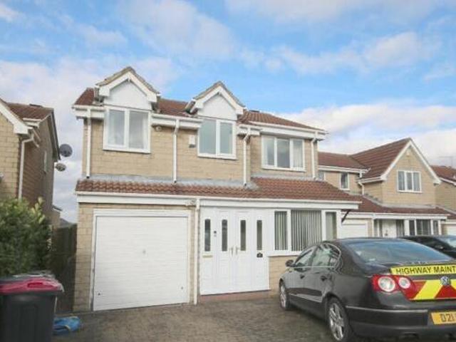 4 Bedroom Detached House For Rent In Aughton, Sheffield