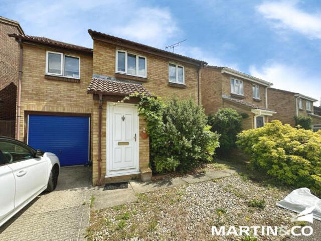 4 bedroom detached house for rent in Bouchers Mead, Chelmsford, CM1