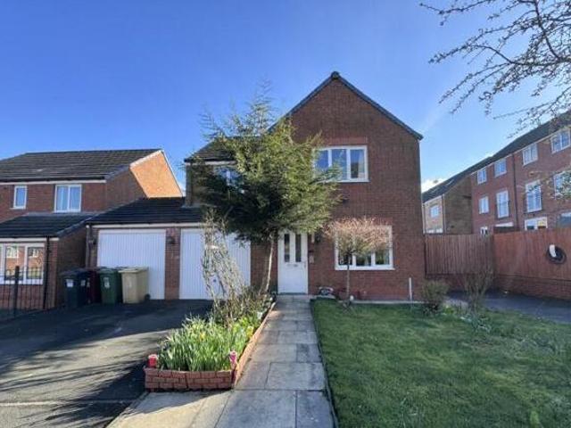 4 Bedroom Detached House For Rent In Bolton