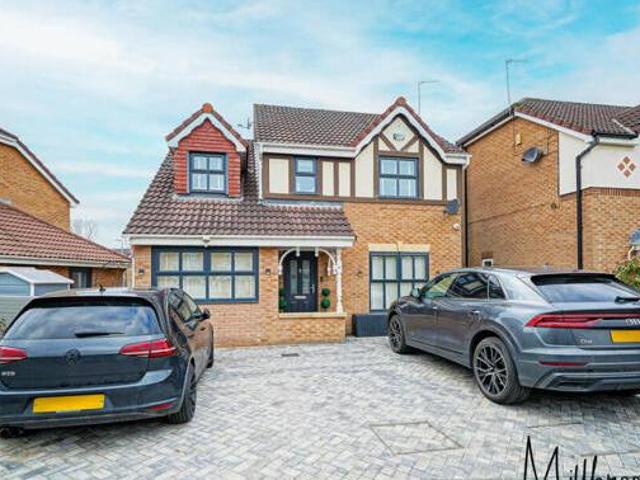 4 Bedroom Detached House For Rent In Boothstown, Manchester