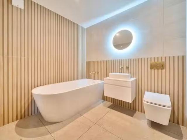 4 bedroom detached house for rent in Backwell Hill, Backwell.