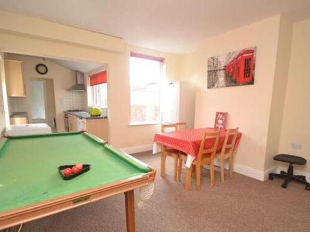 4 Bedroom Detached House For Rent In Beeston