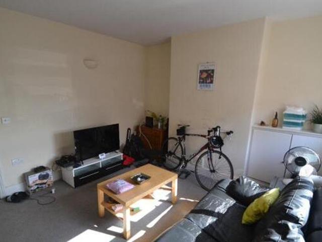 4 Bedroom Detached House For Rent In Beeston