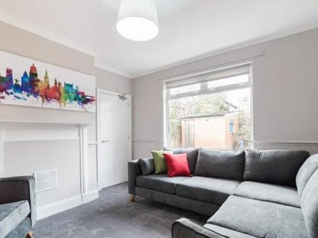 4 Bedroom Detached House For Rent In Beeston, Nottingham