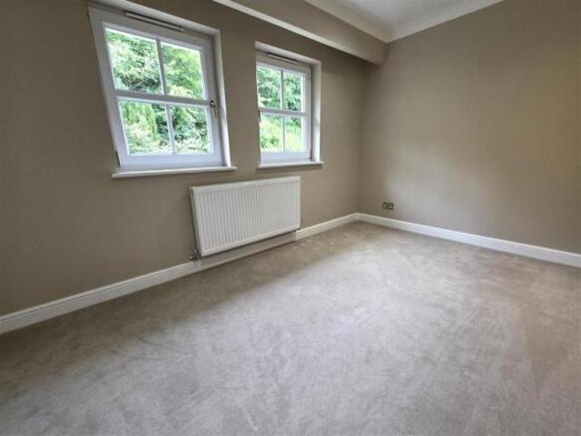 4 bedroom detached house for rent in Bellhaven Place, Mearnskirk, Glasgow, G77