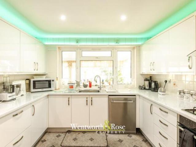 4 bedroom detached house for rent in Bishbury Close, Edgbaston, Birmingham, B15 3NU, B15