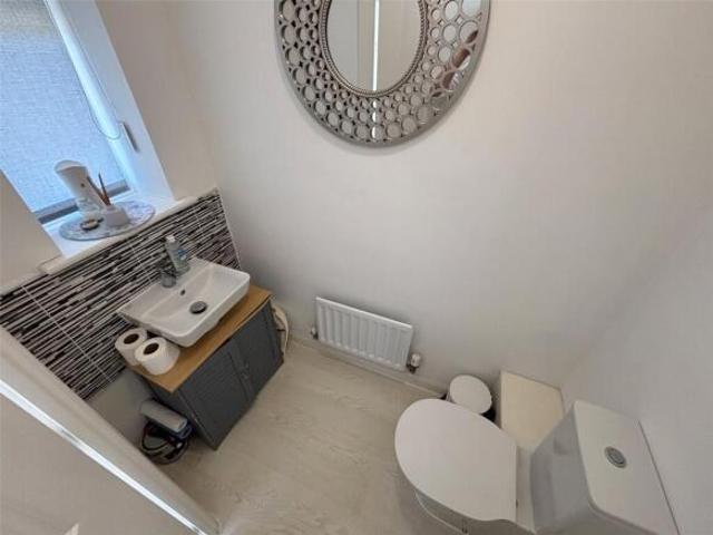 4 bedroom detached house for rent in Blackwell Close, Tadpole Garden Village, Swindon, SN25