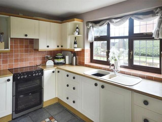 4 bedroom detached house for rent in Blackbrook Way, Wolverhampton, West Midlands, WV10