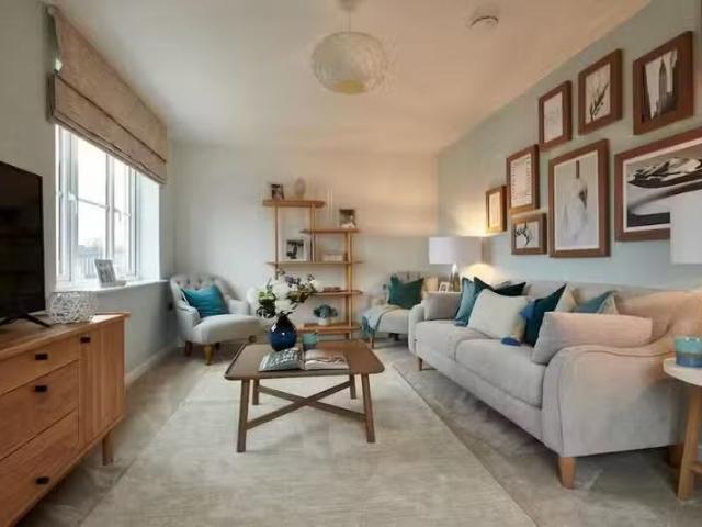 4 bedroom detached house for rent in Bracewell Gardens, Earby.