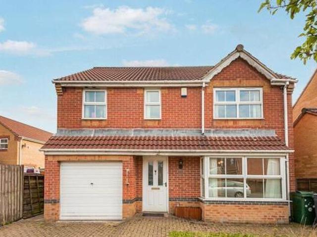 4 Bedroom Detached House For Rent In Bradford, West Yorkshire