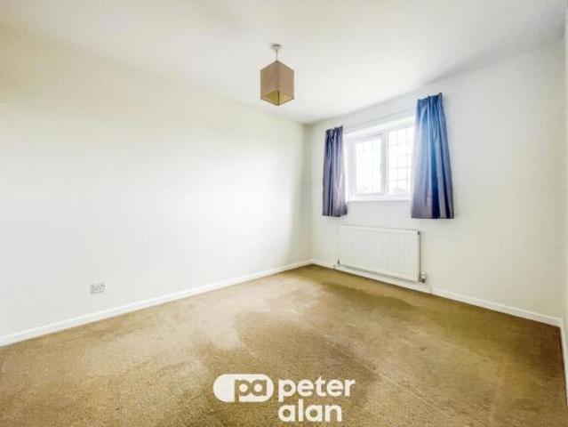 4 bedroom detached house for rent in Brambling Drive, Thornhill, CF14