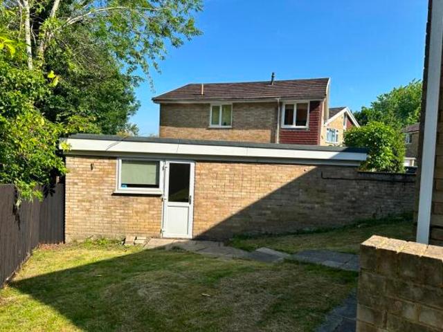 4 bedroom detached house for rent in Broad Oak Close, Tunbridge Wells, TN2