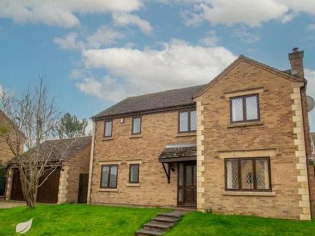 4 Bedroom Detached House For Rent In Bromham, Bedford