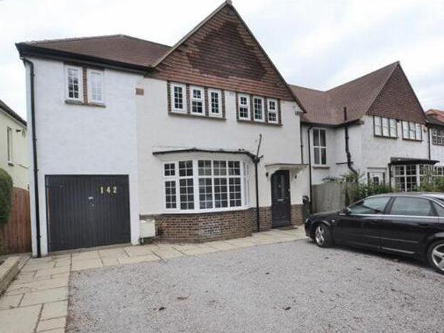 4 Bedroom Detached House For Rent In Bromley